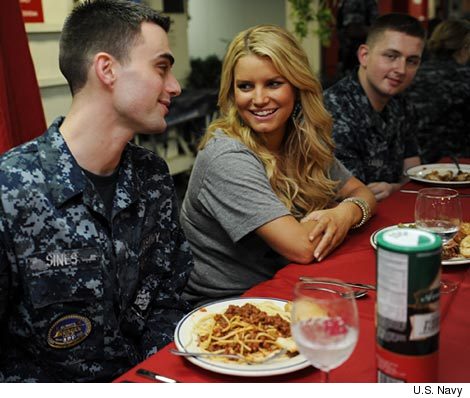 Jessica Simpson Visits the Troops | toofab.com