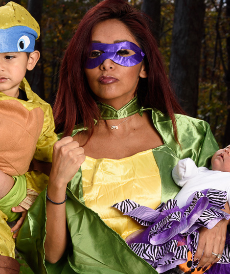 Snooki Does Halloween with Lorenzo, Jionni & Baby Giovanna -- See Their ...