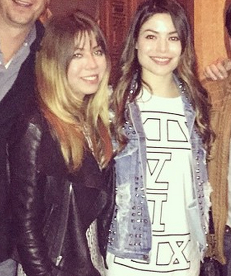 It's An "iCarly" Reunion! See The Stars Together Seven Years After ...